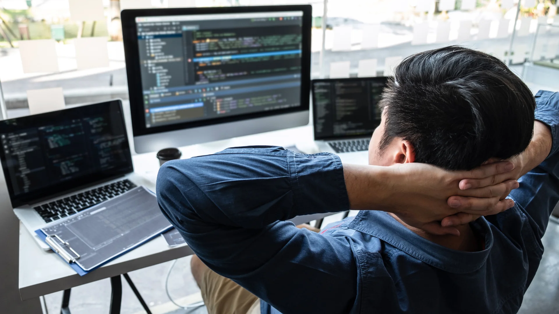 Comprehensive Guide: How to Hire the Right Remote Developers